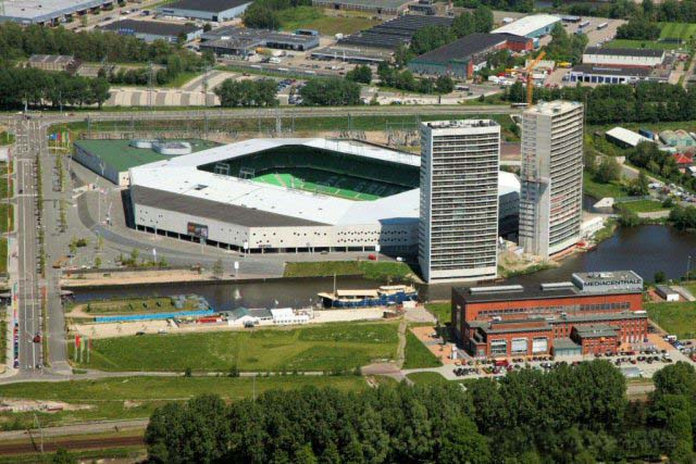 ESTÁDIOS E ARENAS: A VOZ DO POVO