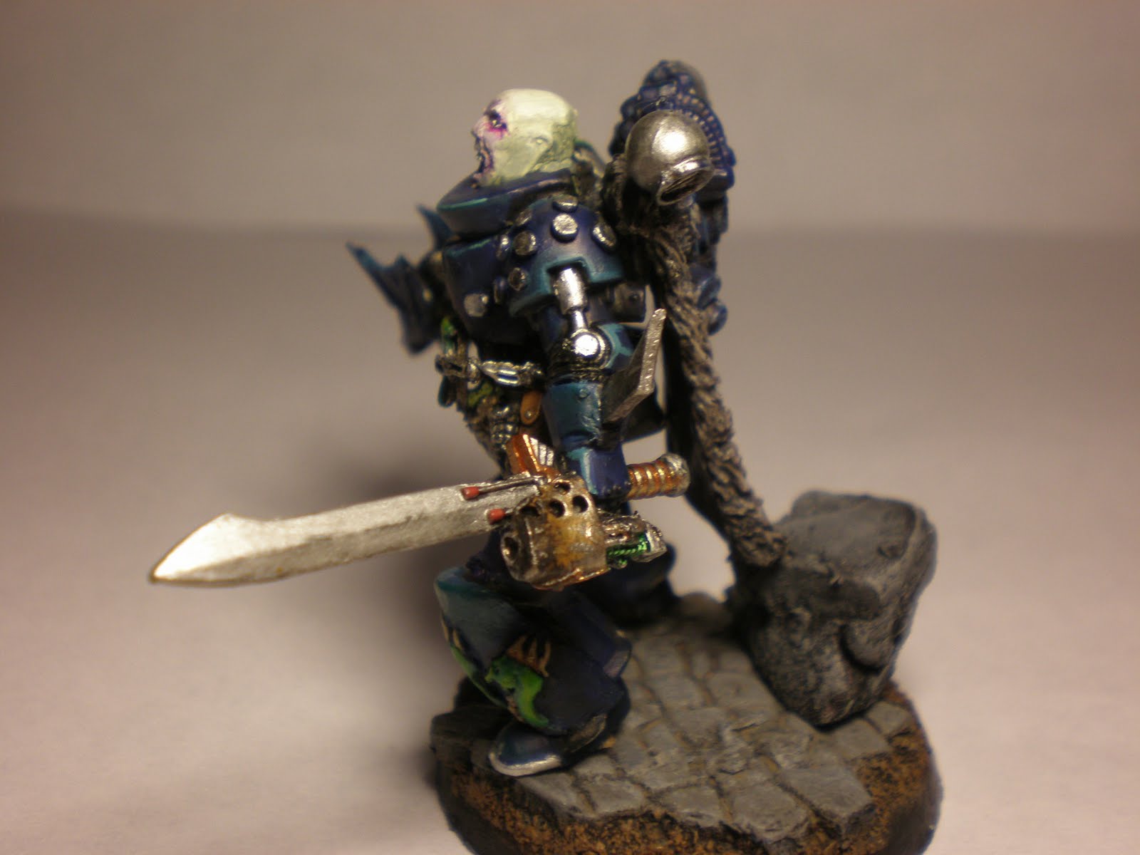 THE UNHOLY HARBINGER: Alpharius, Primarch of the Alpha Legion