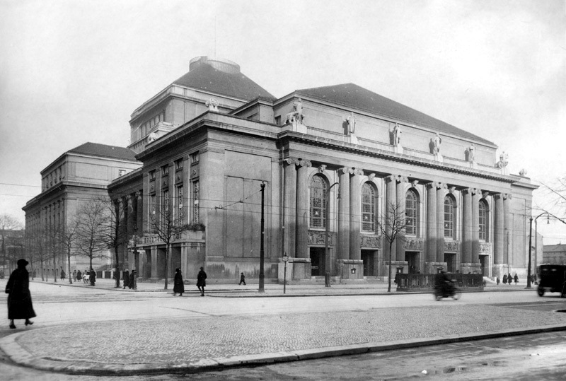 Amazing Photos Capture Street Scenes of Berlin in the 1930s ~ Vintage ...