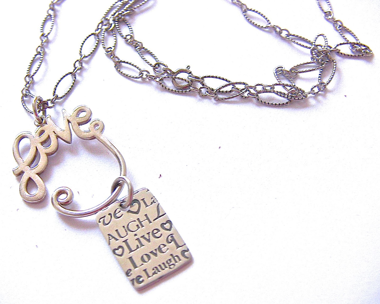 BayMoonDesign: Nina Designs and Contests