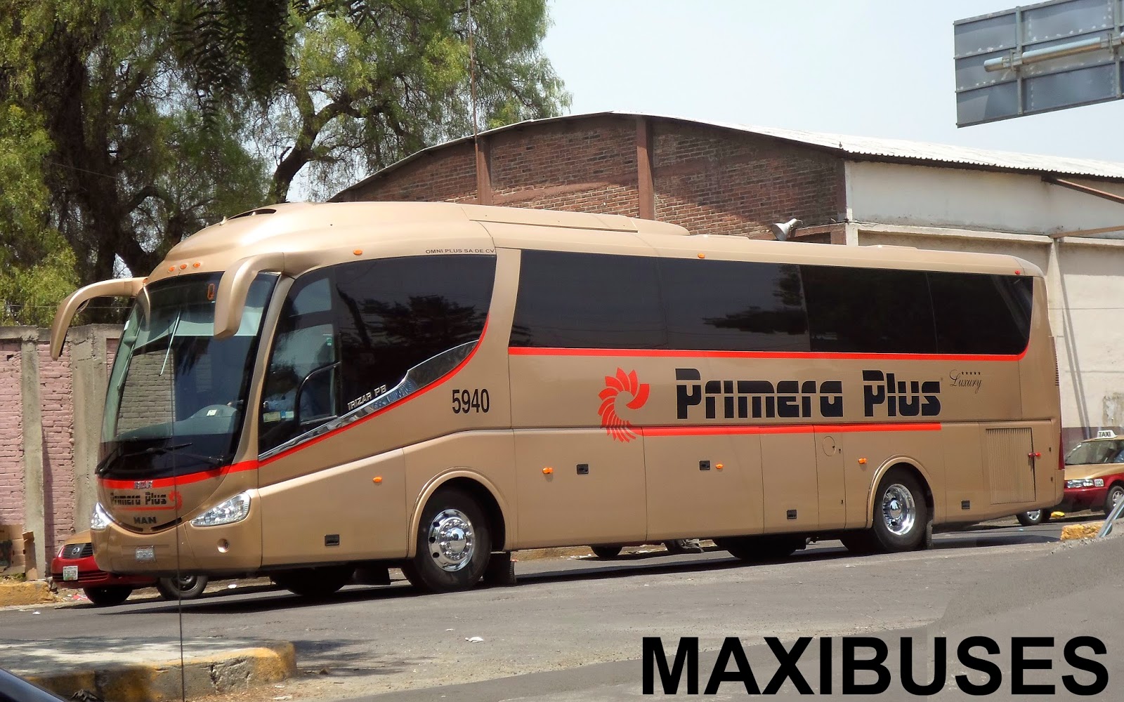 MAXIBUSES: PRIMERA PLUS