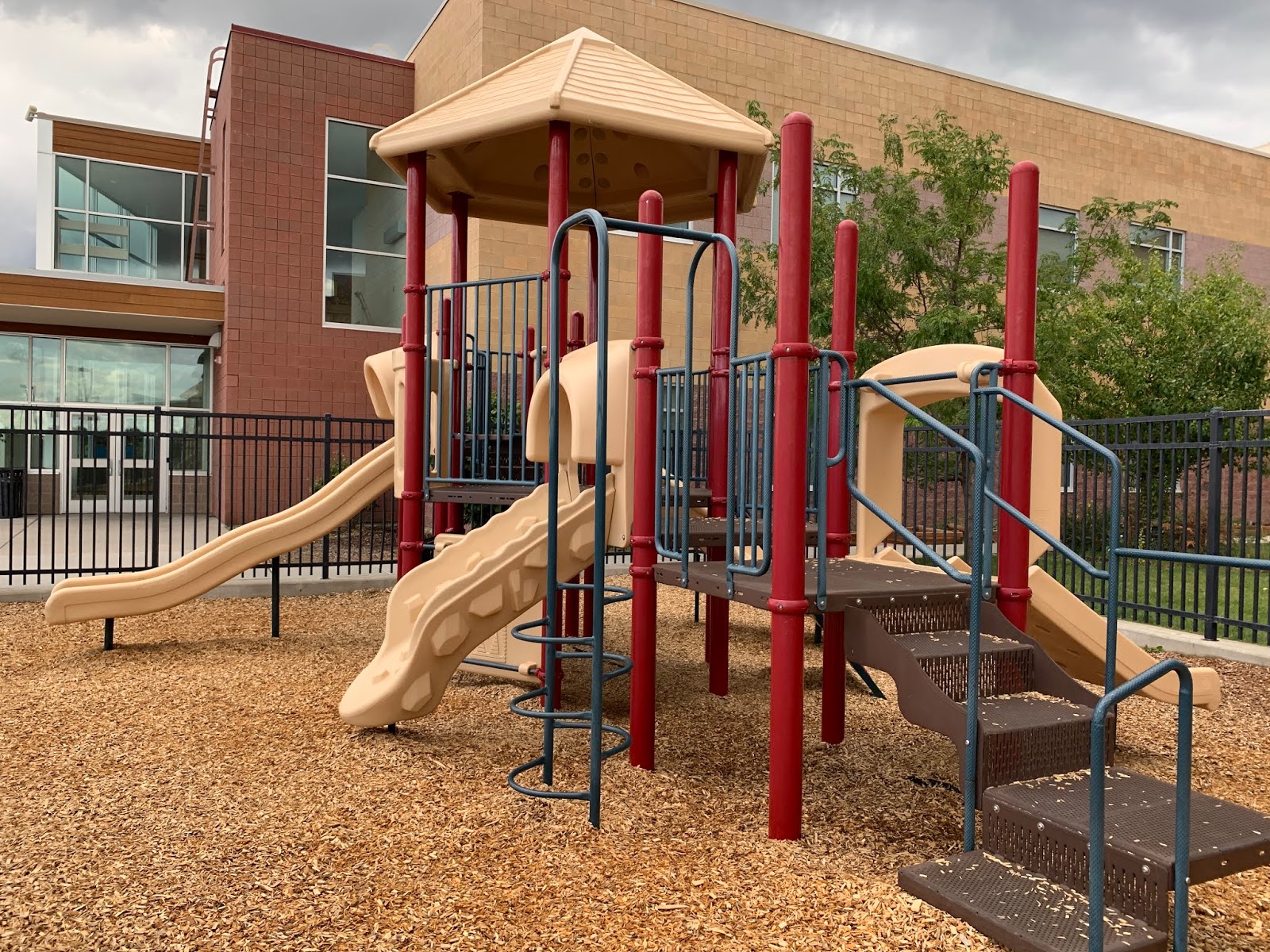 REVIEW OF SHADOW VALLEY ELEMENTARY OGDEN, UT - Weber County Playgrounds