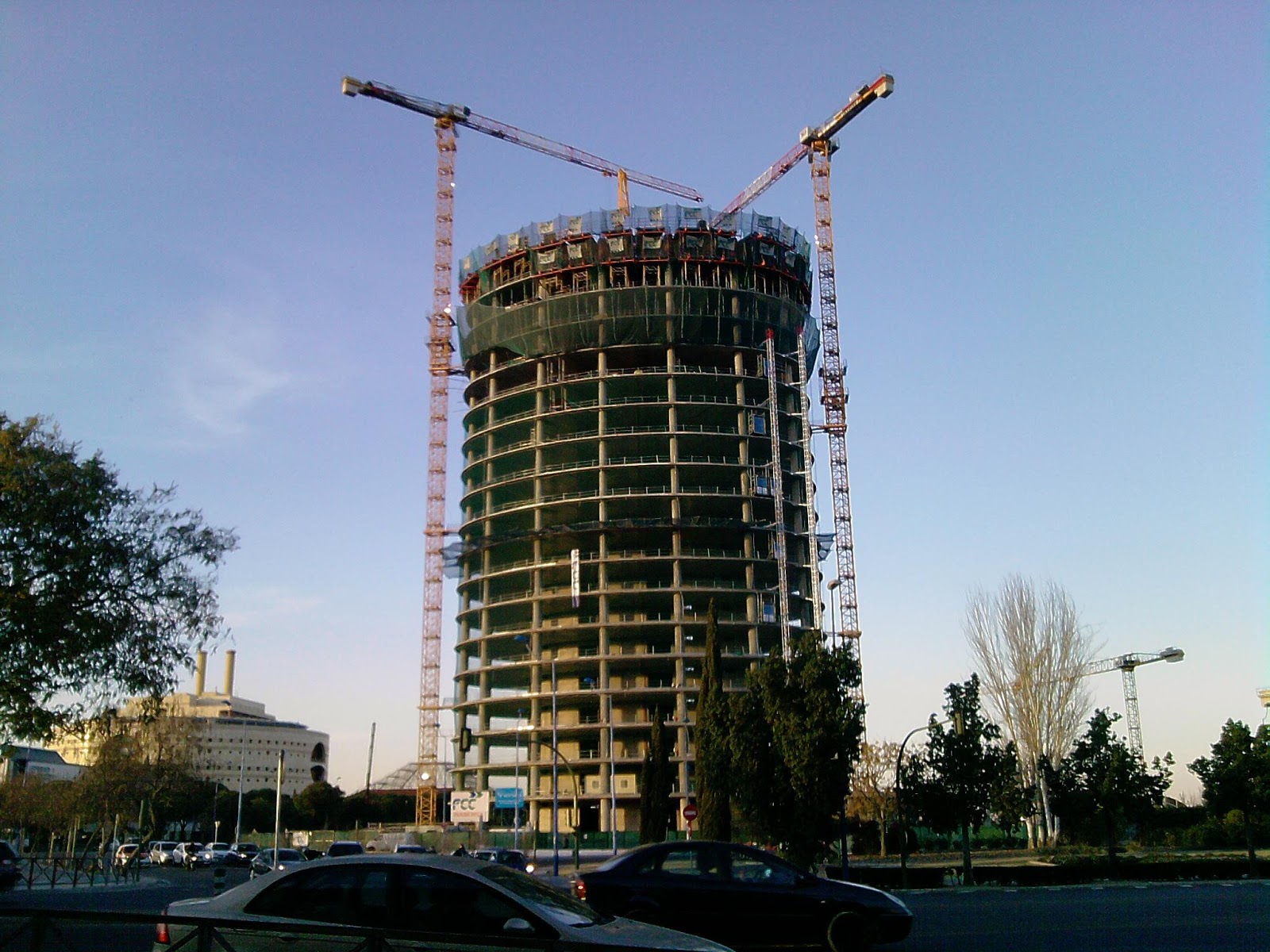 Torre Sevilla | César Pelli | Descripción + Fotos + Planos