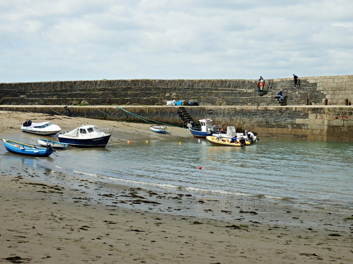 Mike's Cornwall: Polkerris, Cornwall the Fortified Harbour with an Inn ...