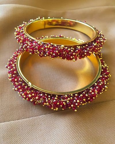 Cluster pearl bangles