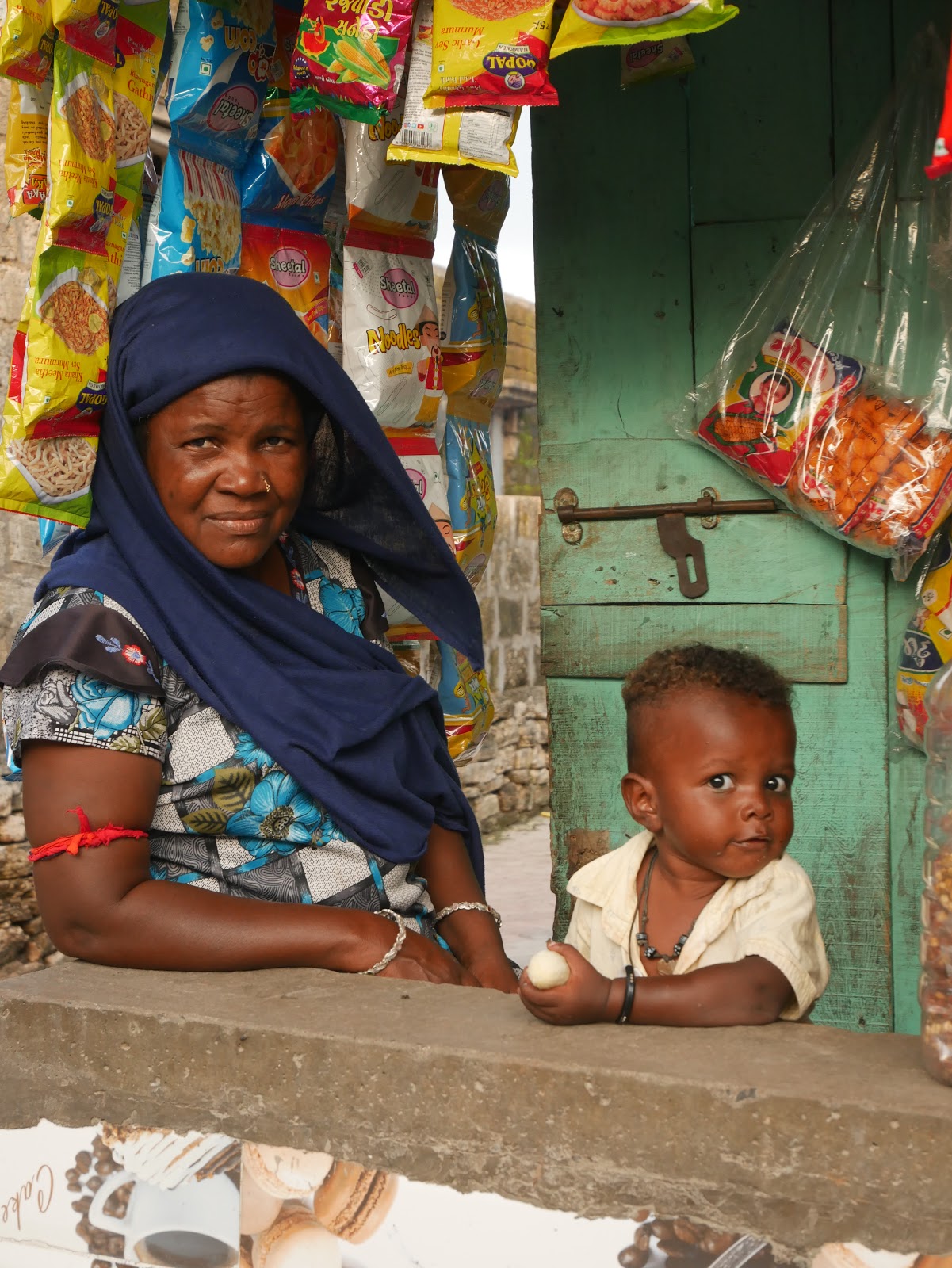 Adrian Yekkes: Jambur - An African Village In India