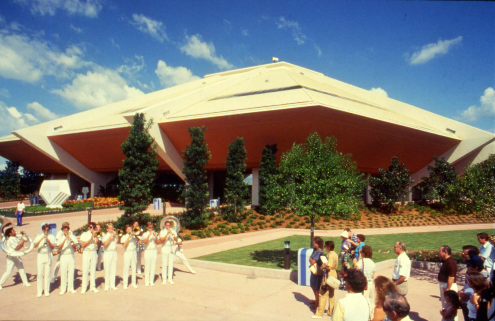 Disney Avenue: HORIZONS: A Detailed Look Into an EPCOT Classic