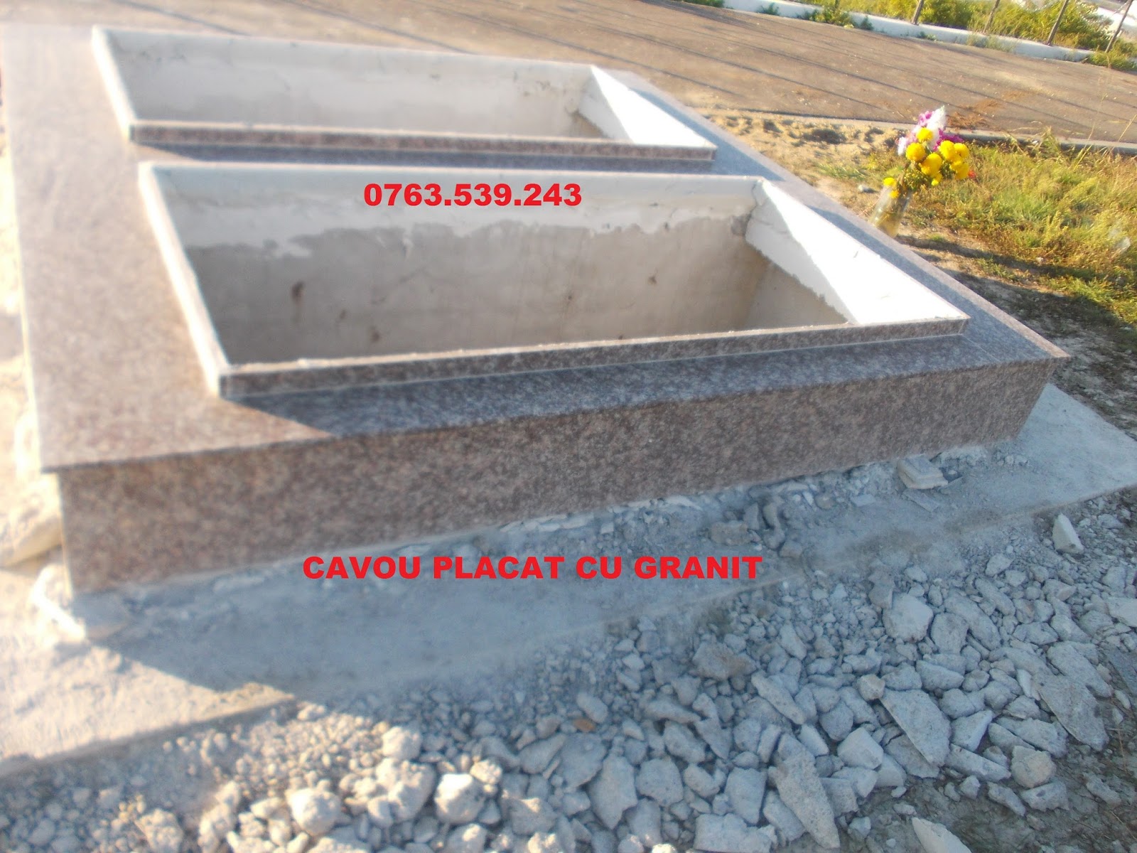 Monumente Funerare Alexandria|Teleorman: CAVOU DIN BETON PLACAT CU GRANIT