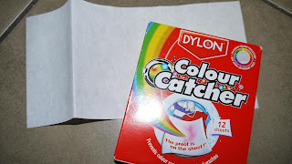 Inside the Wendy House: Mixed Load Laundry with Colour Catcher