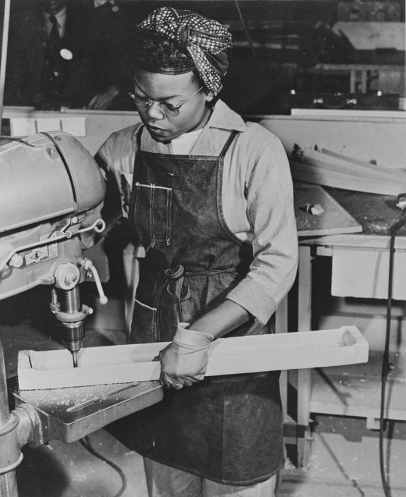 Amazing Photos of African American Women at Work During World War II ...