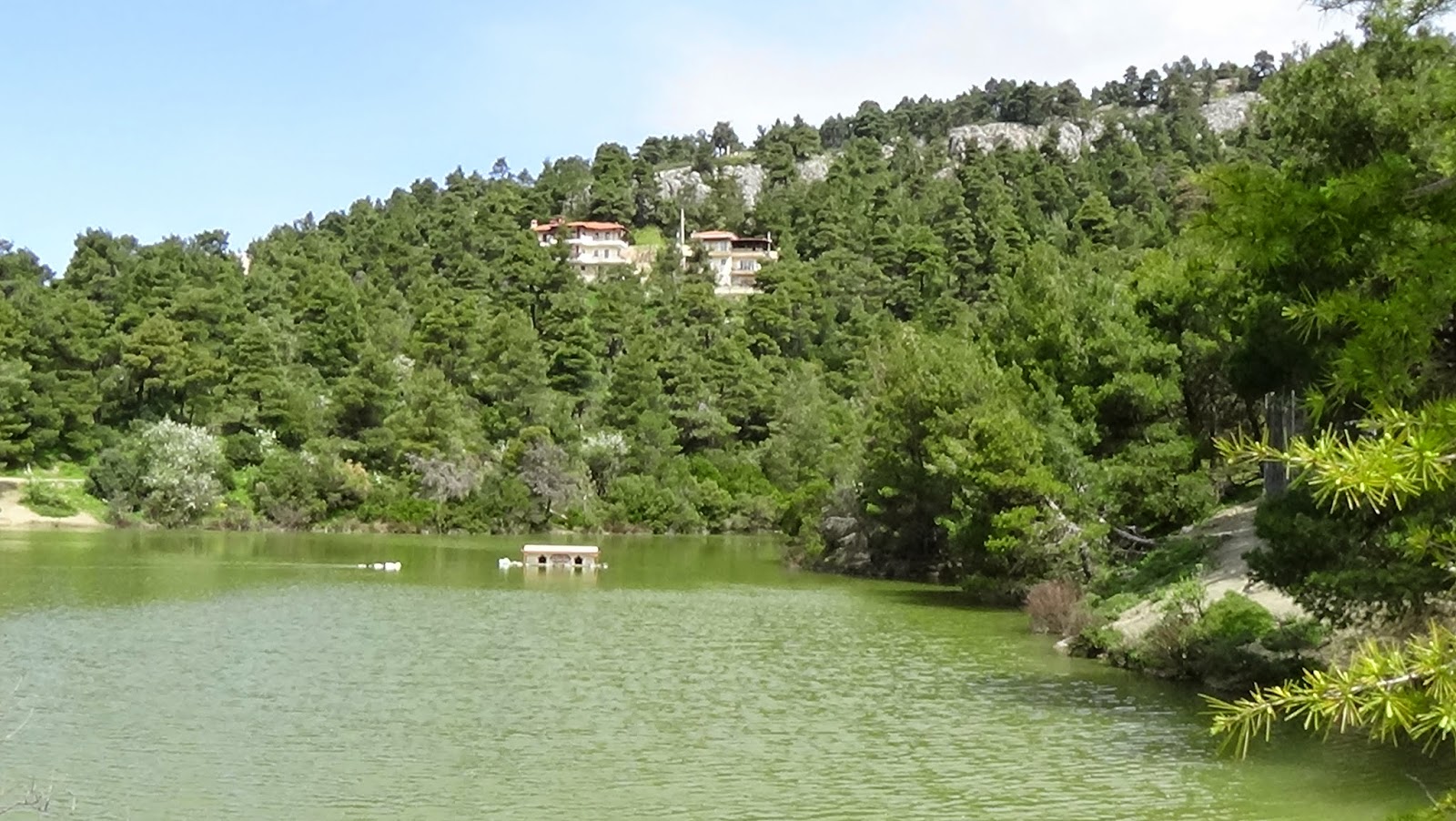 atheofobos2: ΜΠΕΛΕΤΣΙ, ΜΙΑ ΑΓΝΩΣΤΗ, ΣΤΟΥΣ ΠΕΡΙΣΣΌΤΕΡΟΥΣ, ΛΙΜΝΗ ΛΙΓΟ ΕΞΩ ...