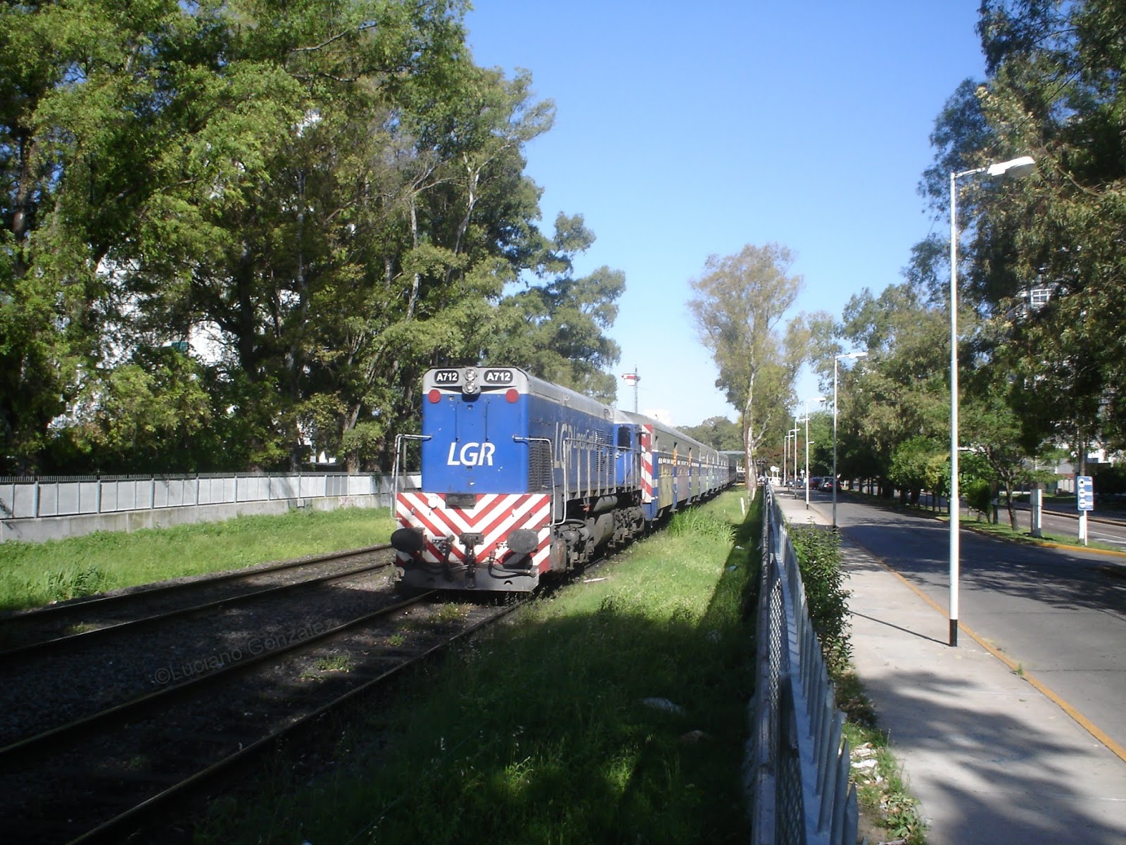 G22CW A712 - Listado - Entre Máquinas y Vagones