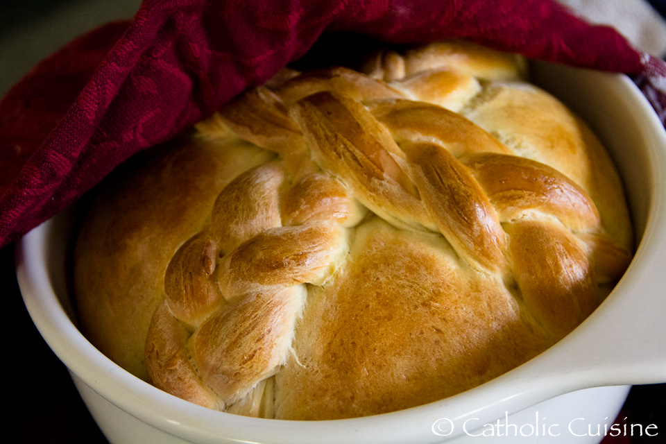 Catholic Cuisine: Basic Paska for Easter