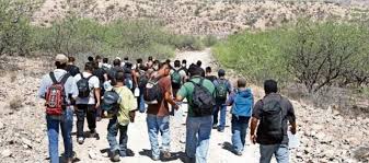 pollero, en inmigración, no necesita comillas