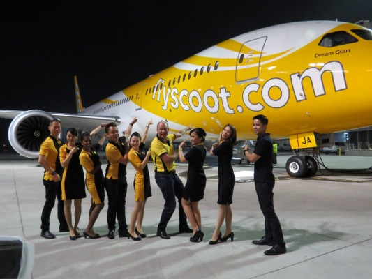 Get your wings and become cabin crew!: Scoot airlines is recruiting!
