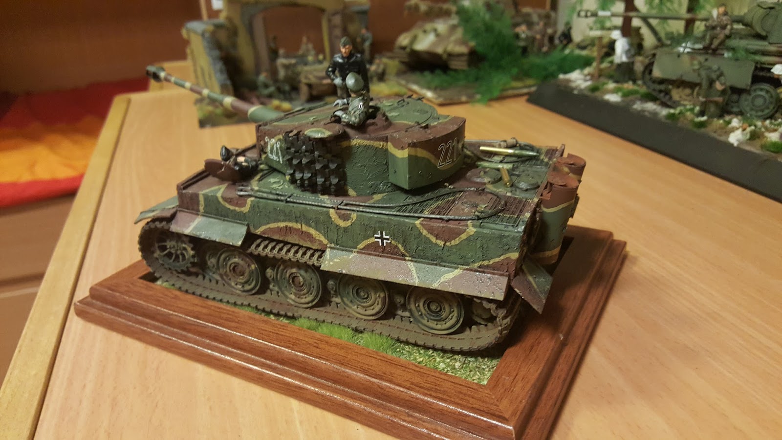 Panzermaquettes: Tiger I Schwere SS Panzer Abteilung 102 №-223 ...
