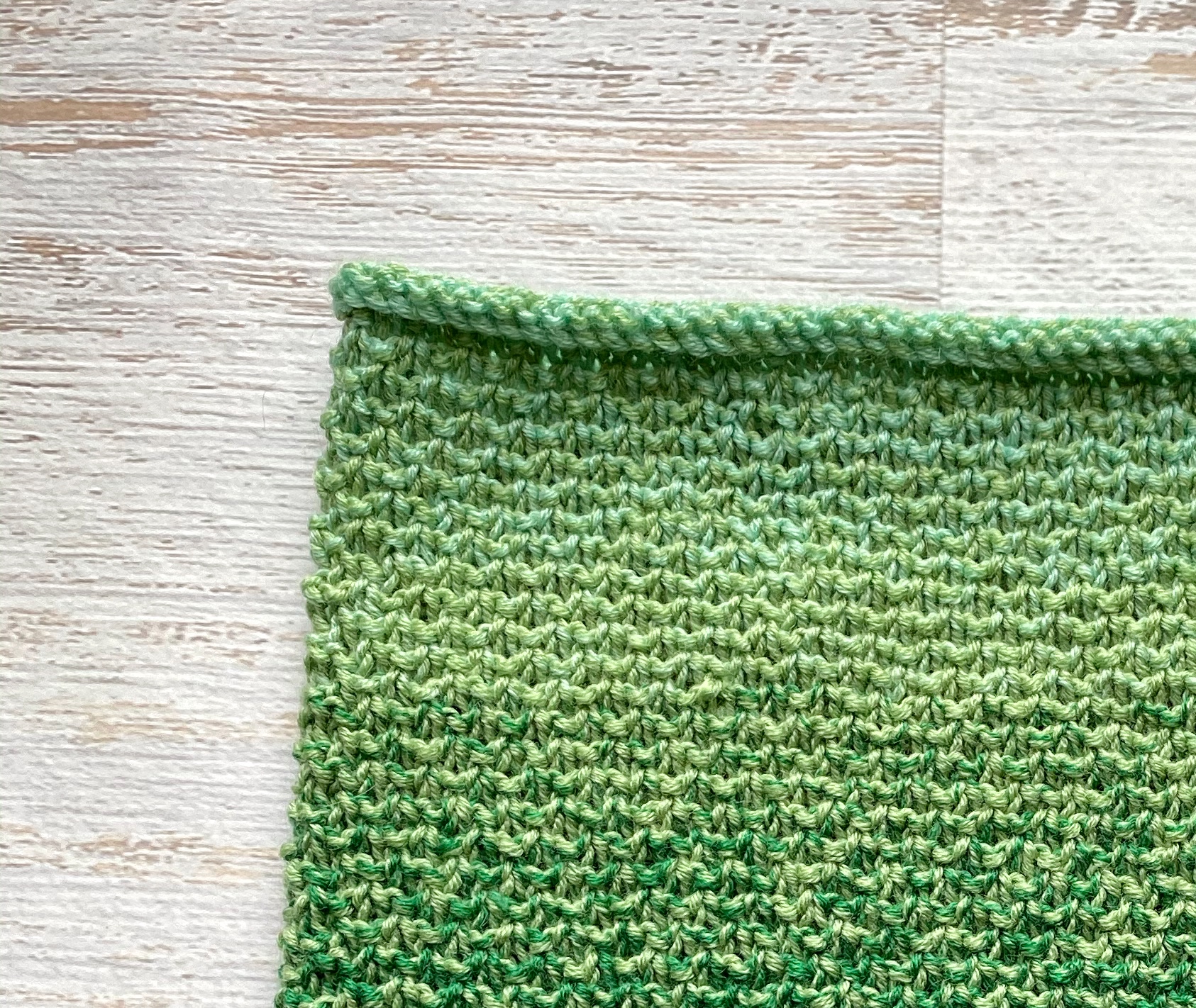 Fifty Shades of 4 Ply: Glorious Gradients - FREE Cowl Knitting Pattern