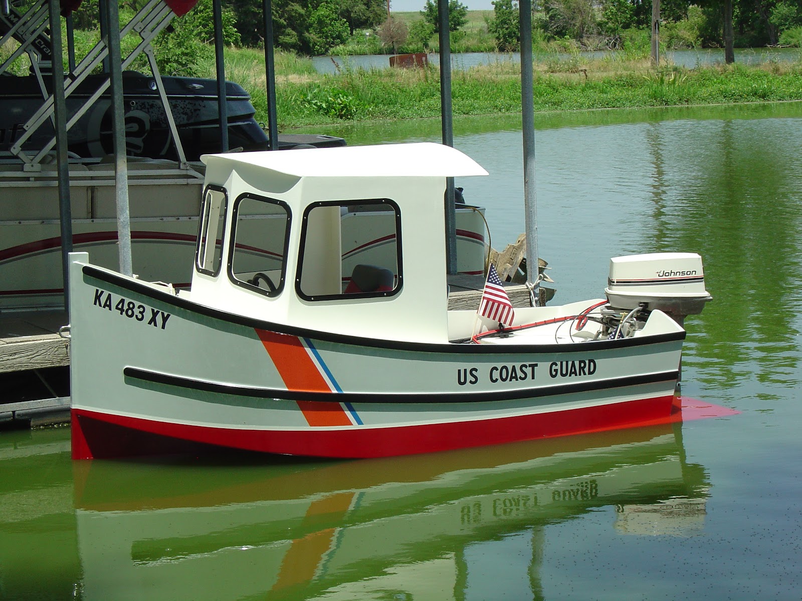Todd's Mini-Tug Boat Building Journal: FIRST LAUNCH AND MAIDEN VOYAGE ...