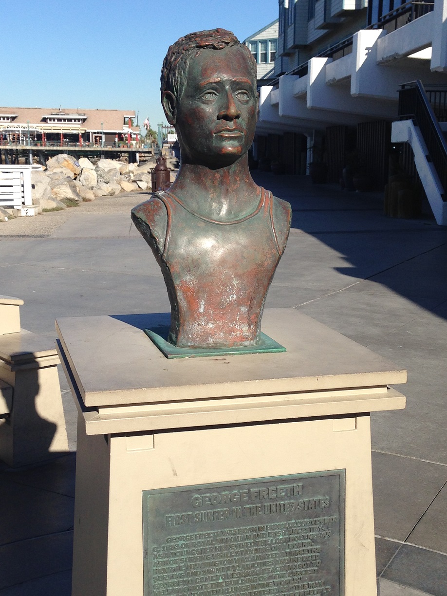 Iconic Surfing Sculptures: Surfing Sculptures (Various Aritists) (5 ...