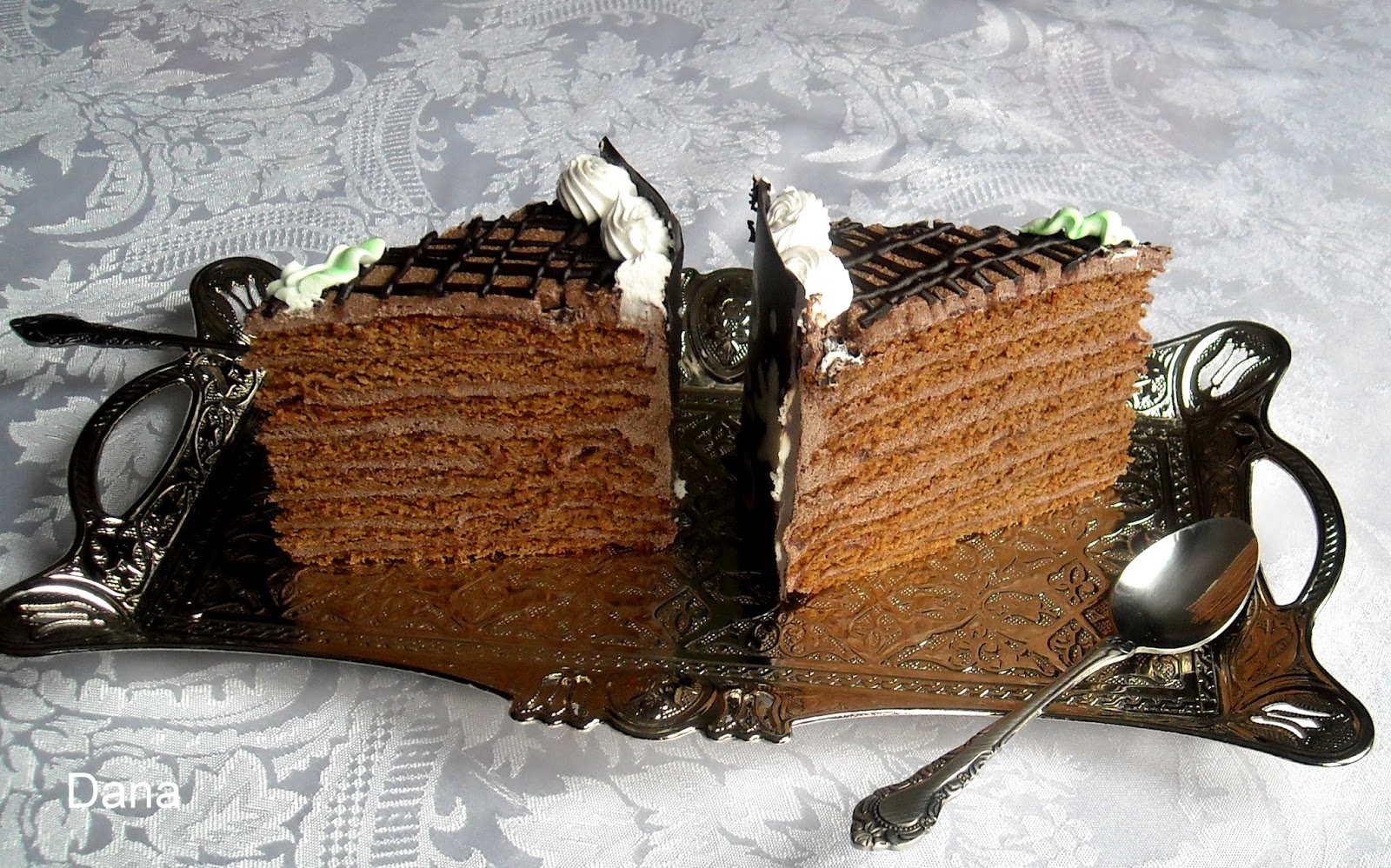 Danina kuhinja: Čokoladna fancy lady torta