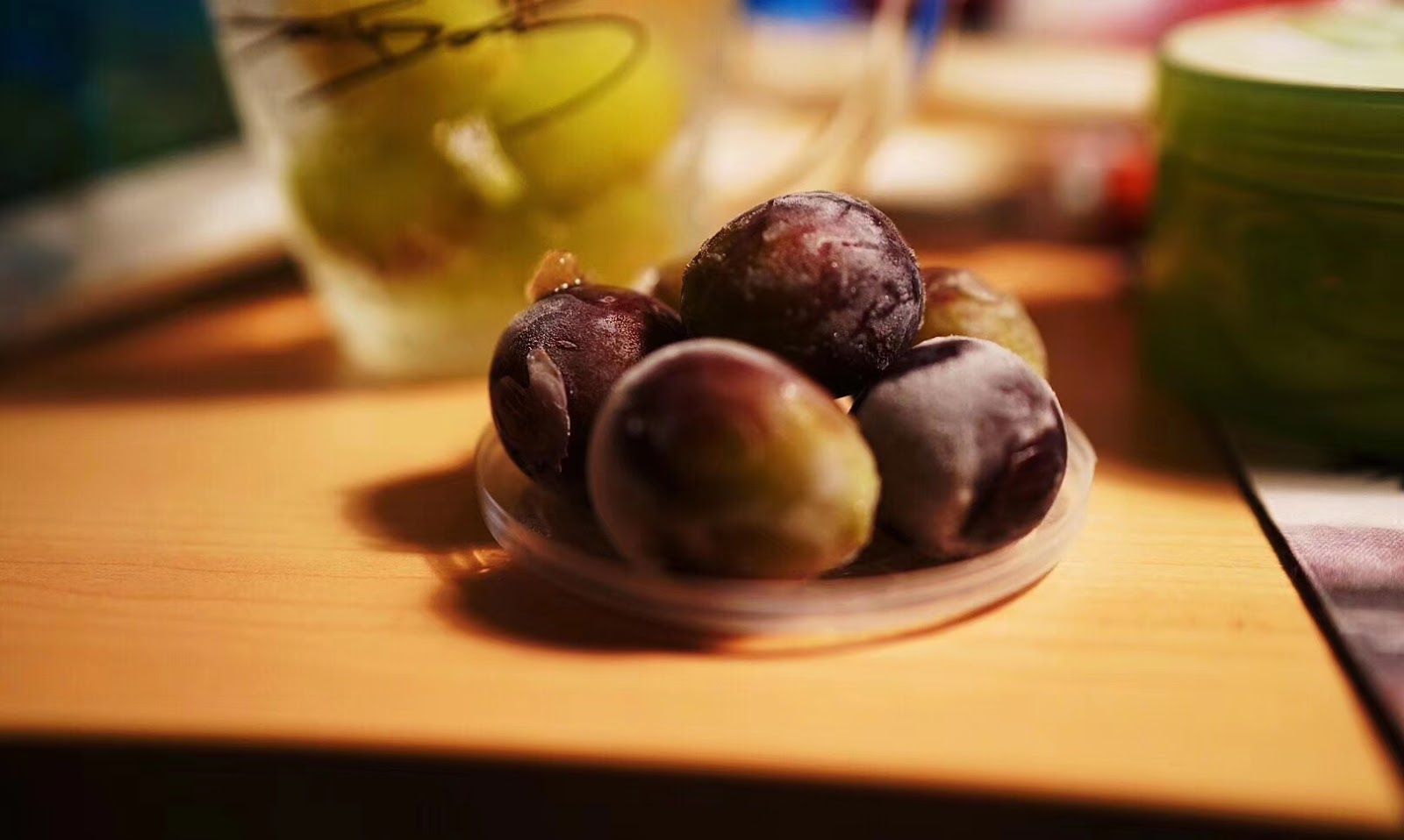 Fresh iced grapes drink