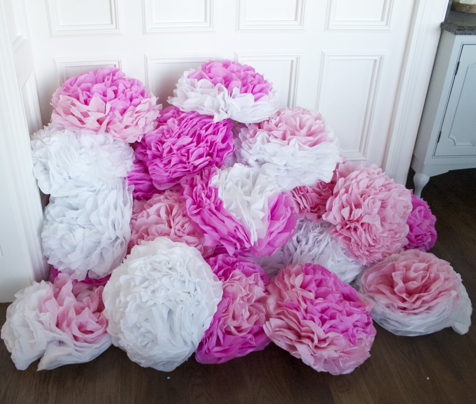 Nesting in the Bluegrass: DIY Tissue Flowers
