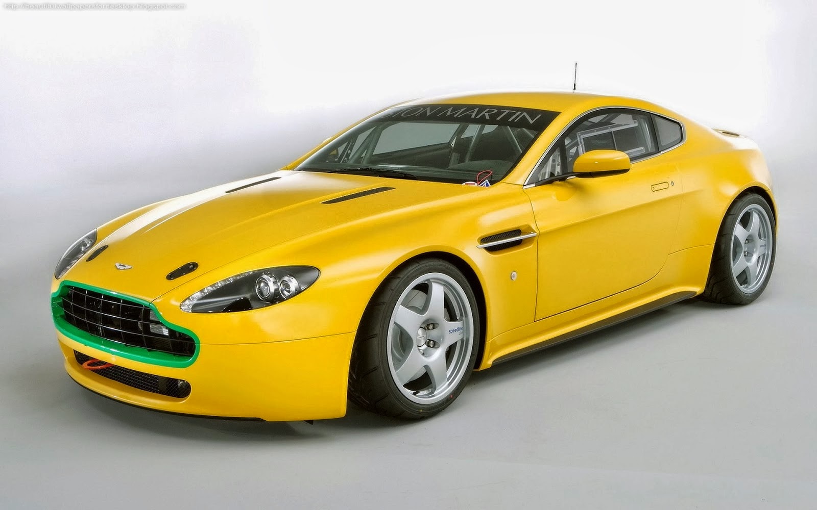 Automotif Beautiful Wallpapers Beautiful Yellow Cars Wallpapers Desktop