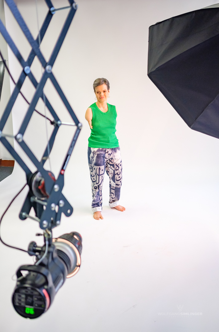 L I Z mueller - Fußkeyboarderin aus Enns: Fotos Fashion Kalender 2020/21