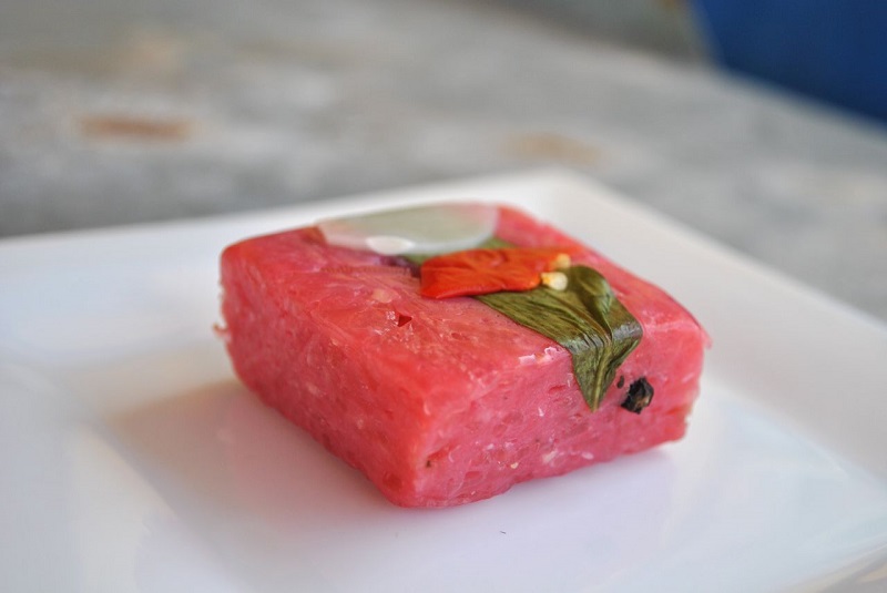 Nem chua - Vietnamese fermented pork roll