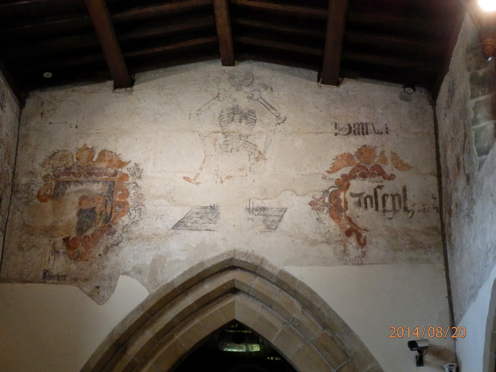 Liniecat @ Large: Eyam the Plague Village in Derbyshire and 'well dressing'