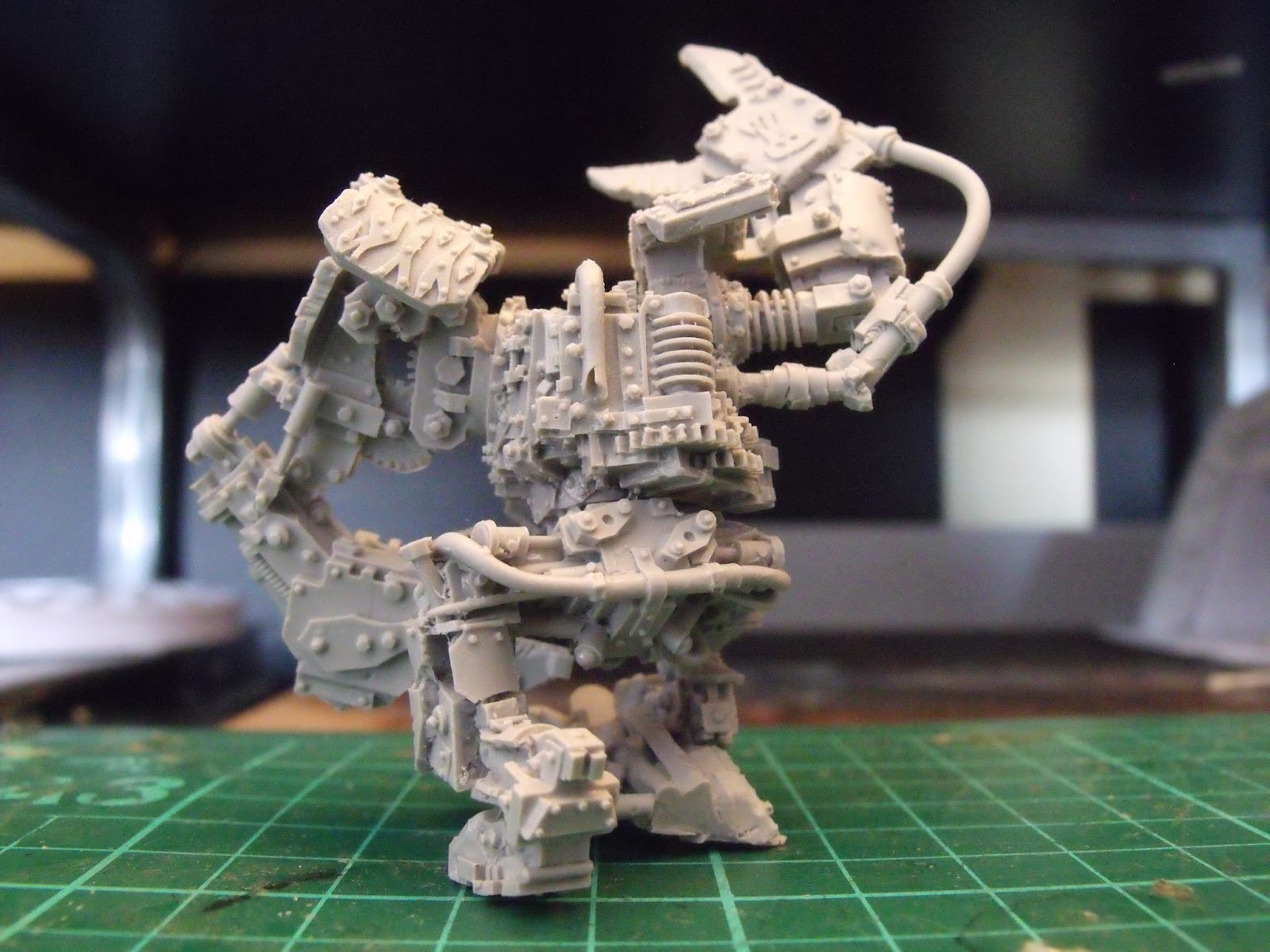 Limited Edition Warhammer models: Forge World LE models - Ork Runtbot ...