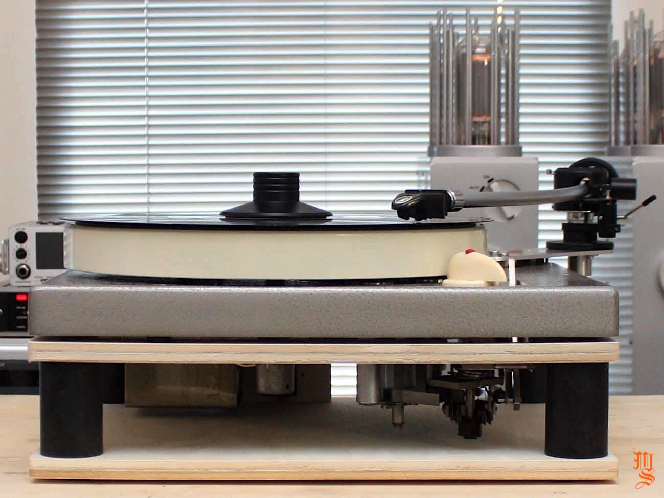 NEUMANN PA2 TURNTABLE RESTORATION – M & S | Ultimate High-Fidelity