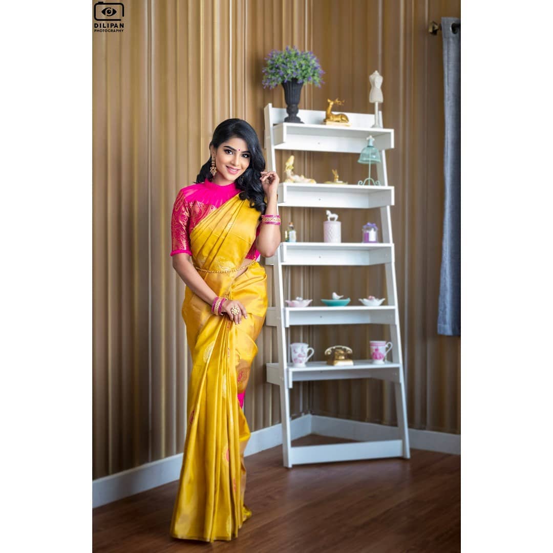 Movies Picture: Film actor | Pavithra Lakshmi Photo