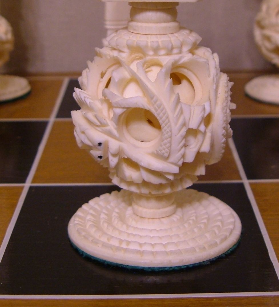 Jayaruh's Blog: Chinese Ivory Puzzle Ball Chess Set