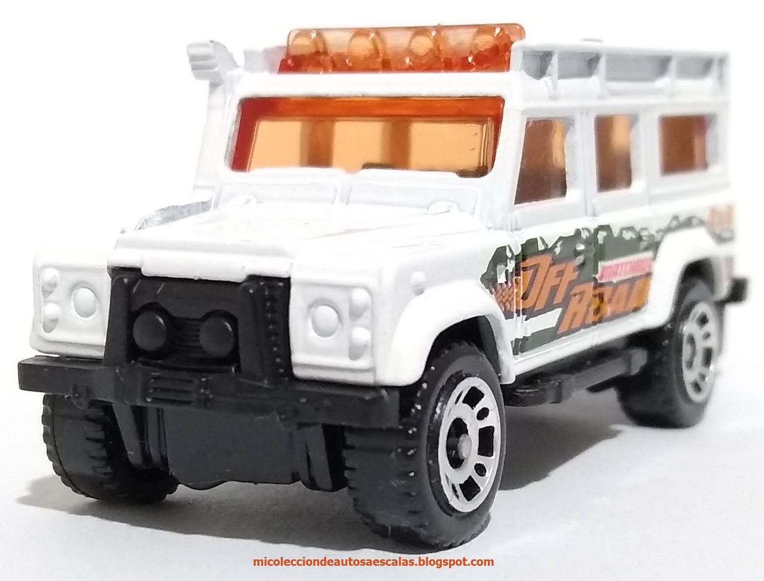 Mi colección de autos a escala.: 1997 Land Rover Defender 110 Matchbox 1:64