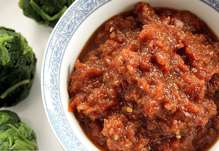 Indonesian Chili and Tamarind Sambal recipe || Sambal Berambang ...