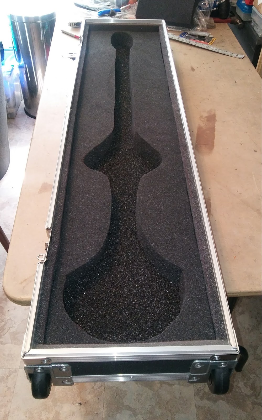 Case Customized with wheels for SENDEL BABY BASS