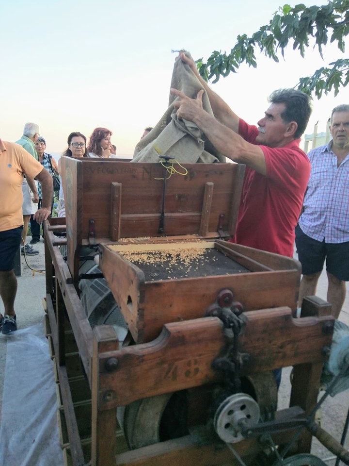 ELIKA-MARATHIAS: Με επιτυχια εγινε η παρουσιαση του μηχανηματος ...