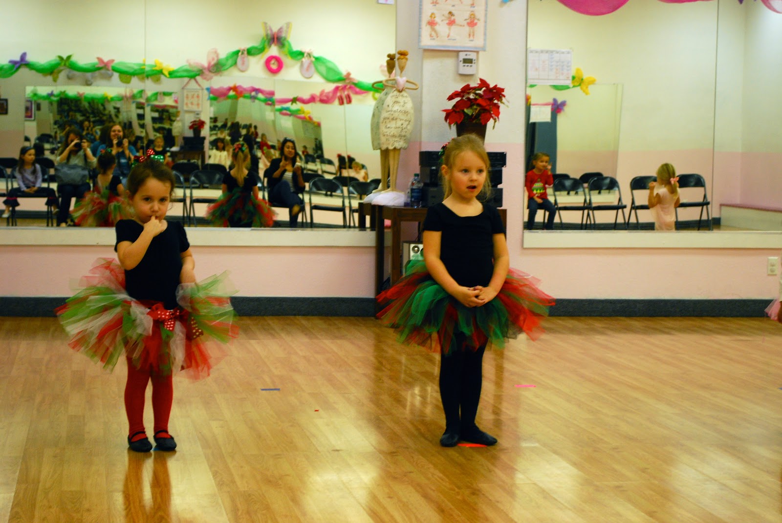 better than i could have imagined: Girls' Christmas Dance Recitals