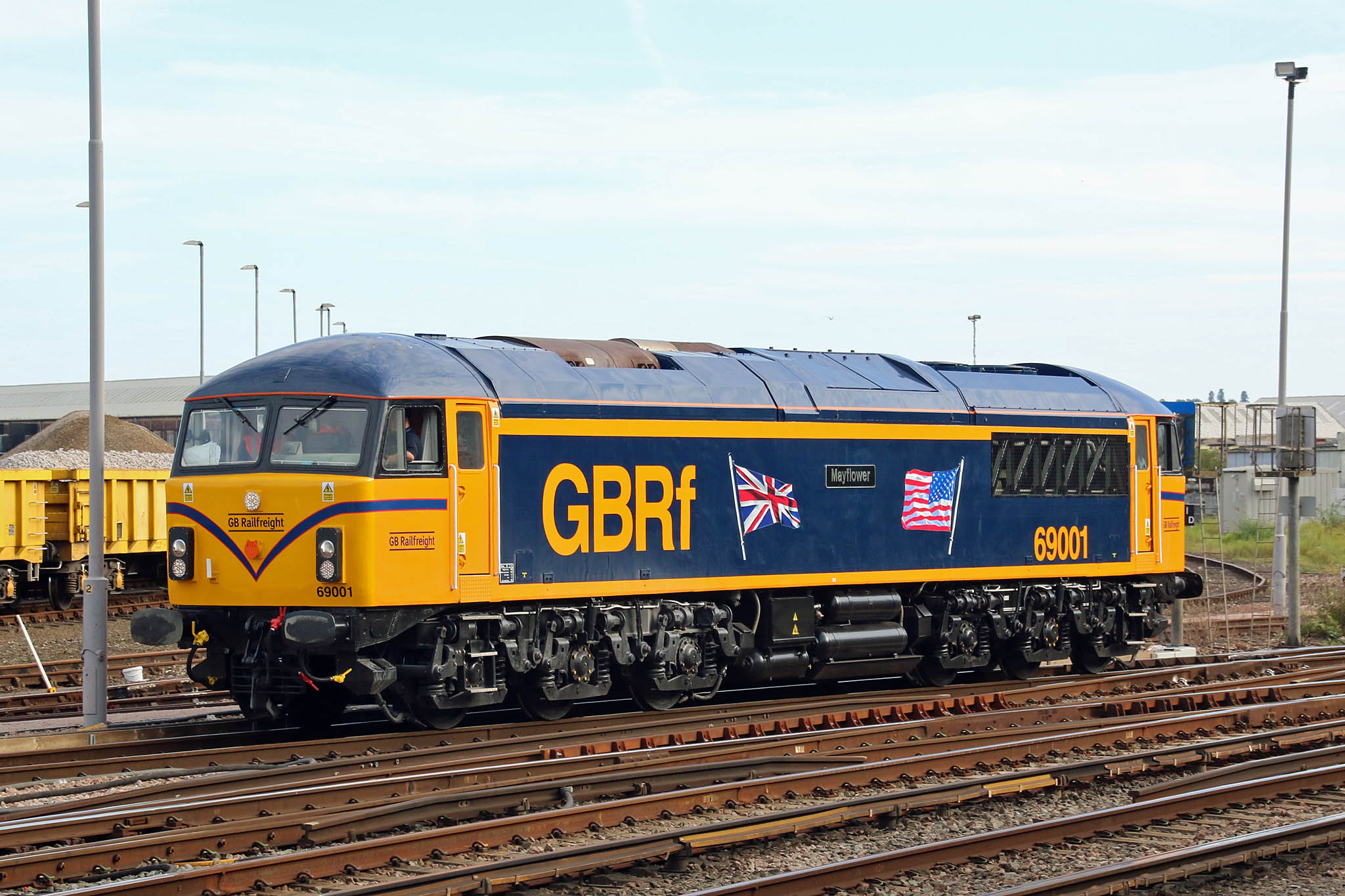 47s and other Classic Power at Southampton: 69001 and 66796 at ...