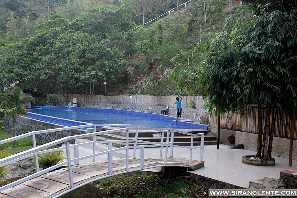 SIRANG LENTE | TRAVEL & HIKE: The Secluded Erin's Place Resort, Baras ...