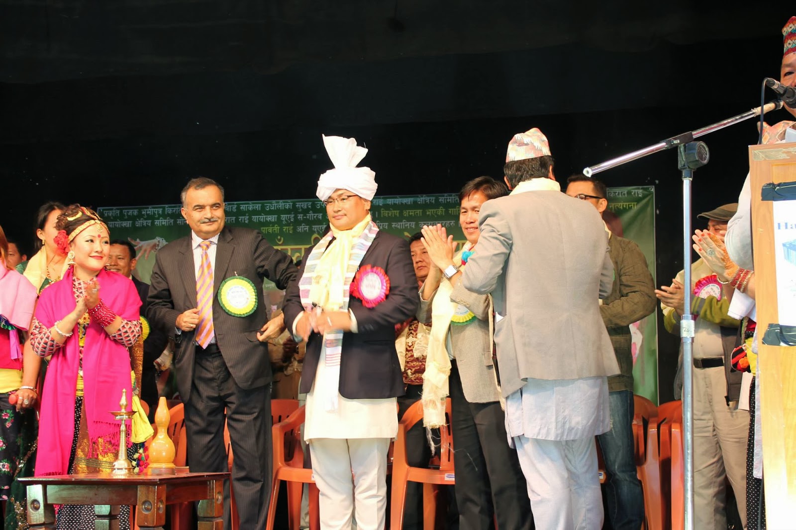 Sakela Udhauli 2013: Sakela Dance pictures second-Kirat Rai yayokkha uae