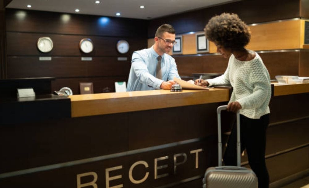 Como funciona un hotel / Turismo Mundial - tours chichen itza desde cancun