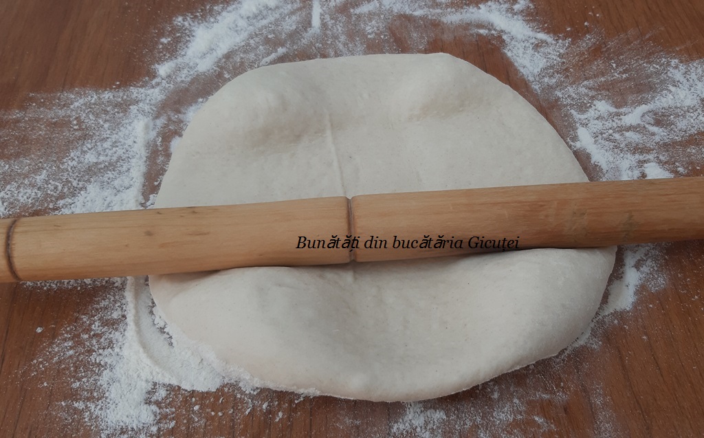 Covridog - crenvursti in aluat - Bunătăți din bucătăria Gicuței