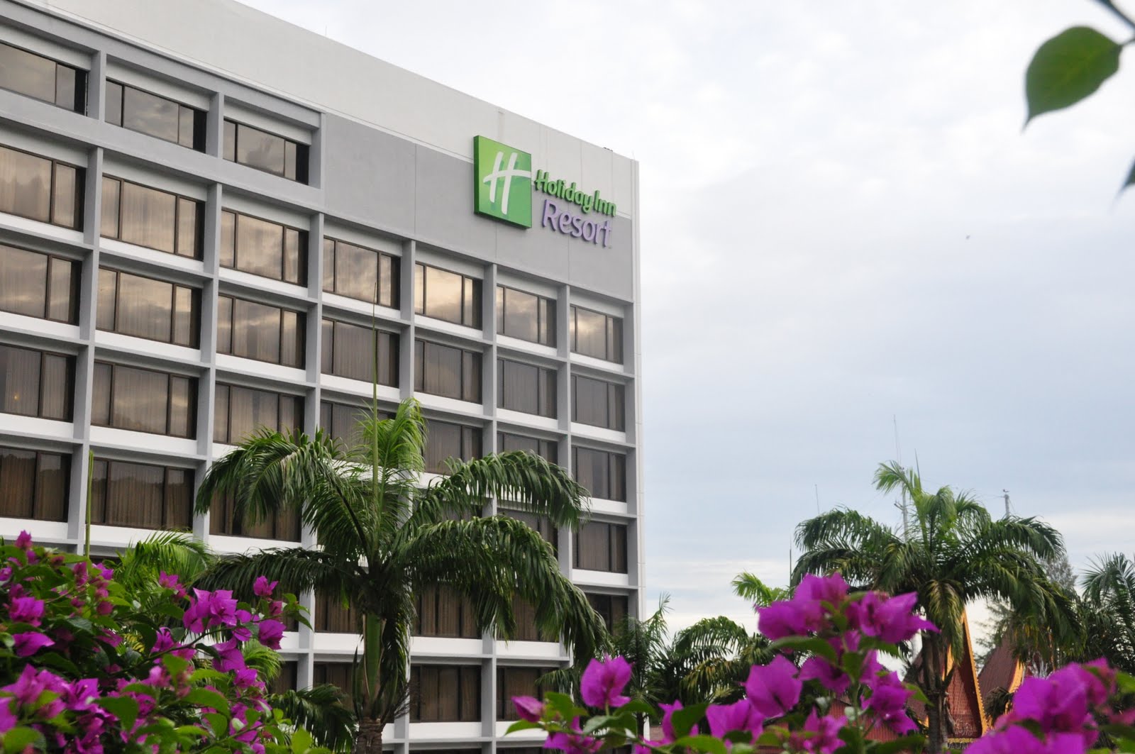 In Pinay's footsteps: HOLIDAY INN RESORT PENANG