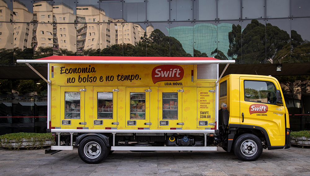 O BRASIL SOBRE RODAS: DELIVERY 6.160 É A NOVA LOJA MÓVEL DA SWIFT
