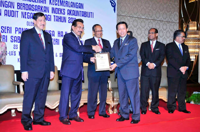 Datuk Musa Aman bijak mengurus kewangan negeri ~ BORNEO BULLET