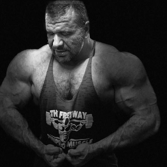 Muscle Lover: Toni Lloret