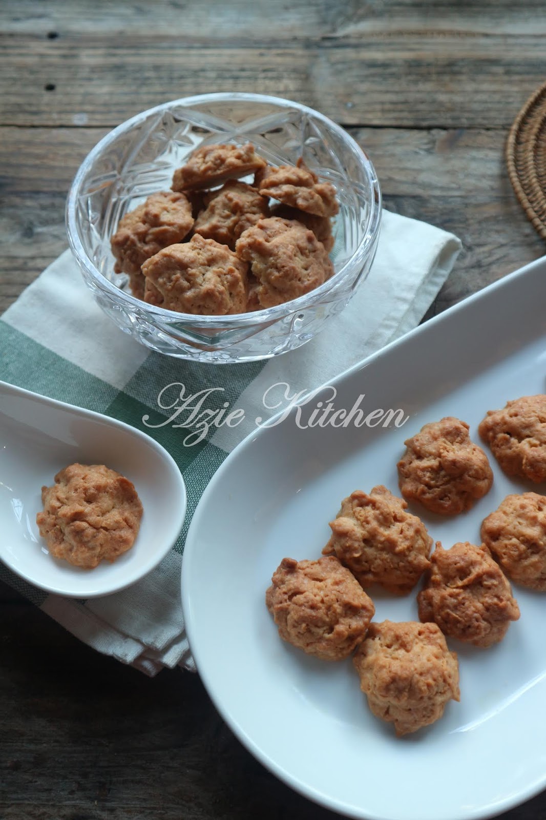 Biskut Cornflakes Yang Paling Sedap - Azie Kitchen