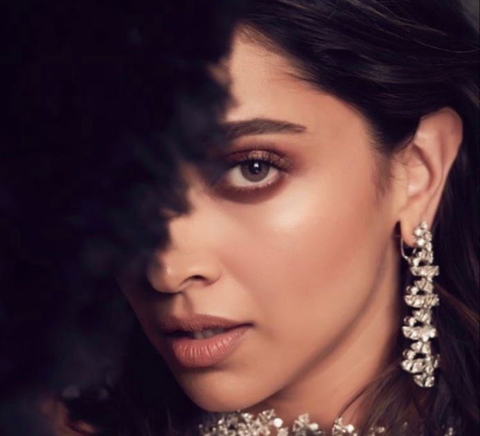 Dipika Padukone Gorgeous looks